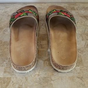 breeze | Shoes | Bronze Red Roses Sandals Nwt | Poshmark